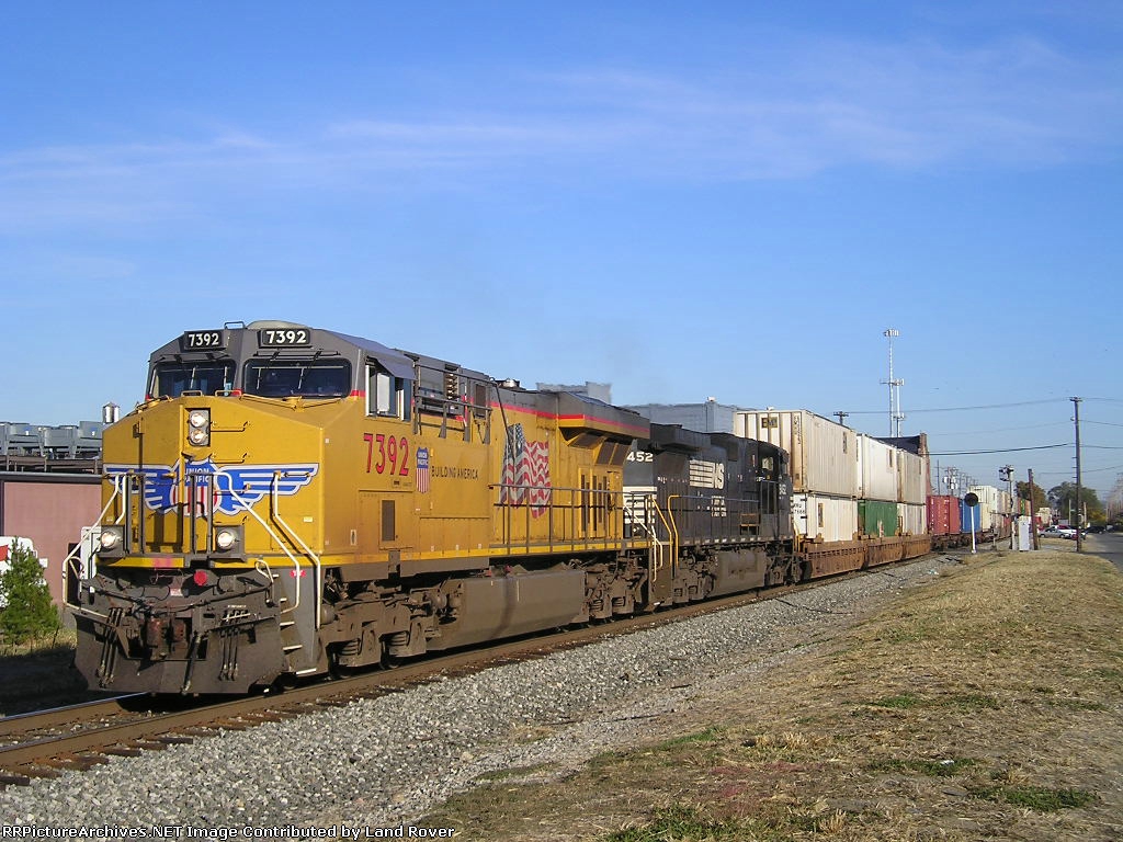 UP 7392 On NS 295 Eastbound